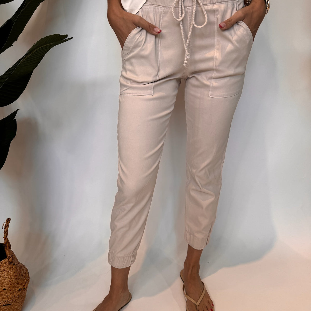 Bella Dahl Chelsea Jogger – Vagabond Apparel Boutique